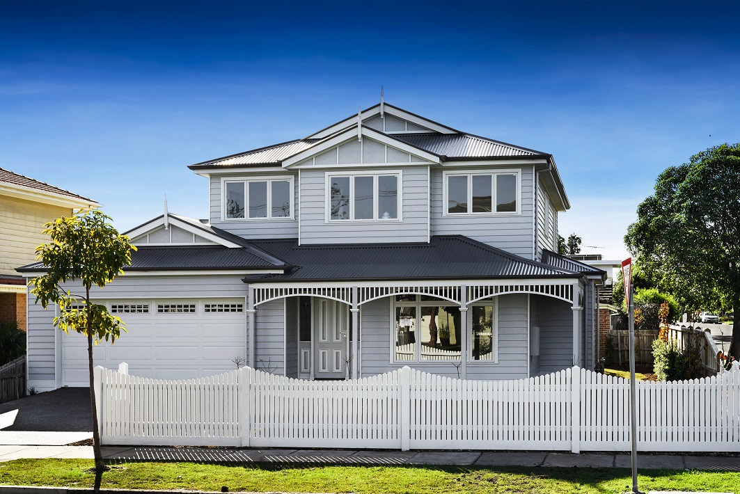 Hamptons Style Cladding with Linea Fibre Cement - Dahlsens