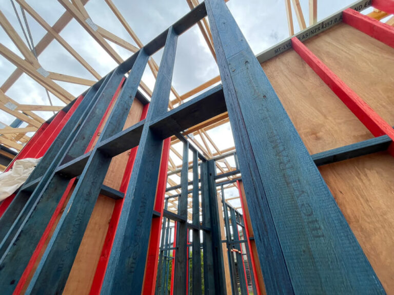 LVL, GLT and engineered timber - Dahlsens